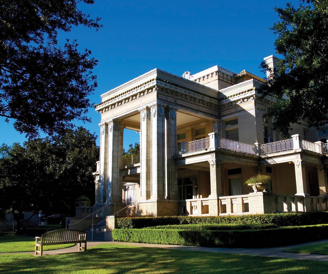 Welcome to the Link Lee Mansion - Encounter